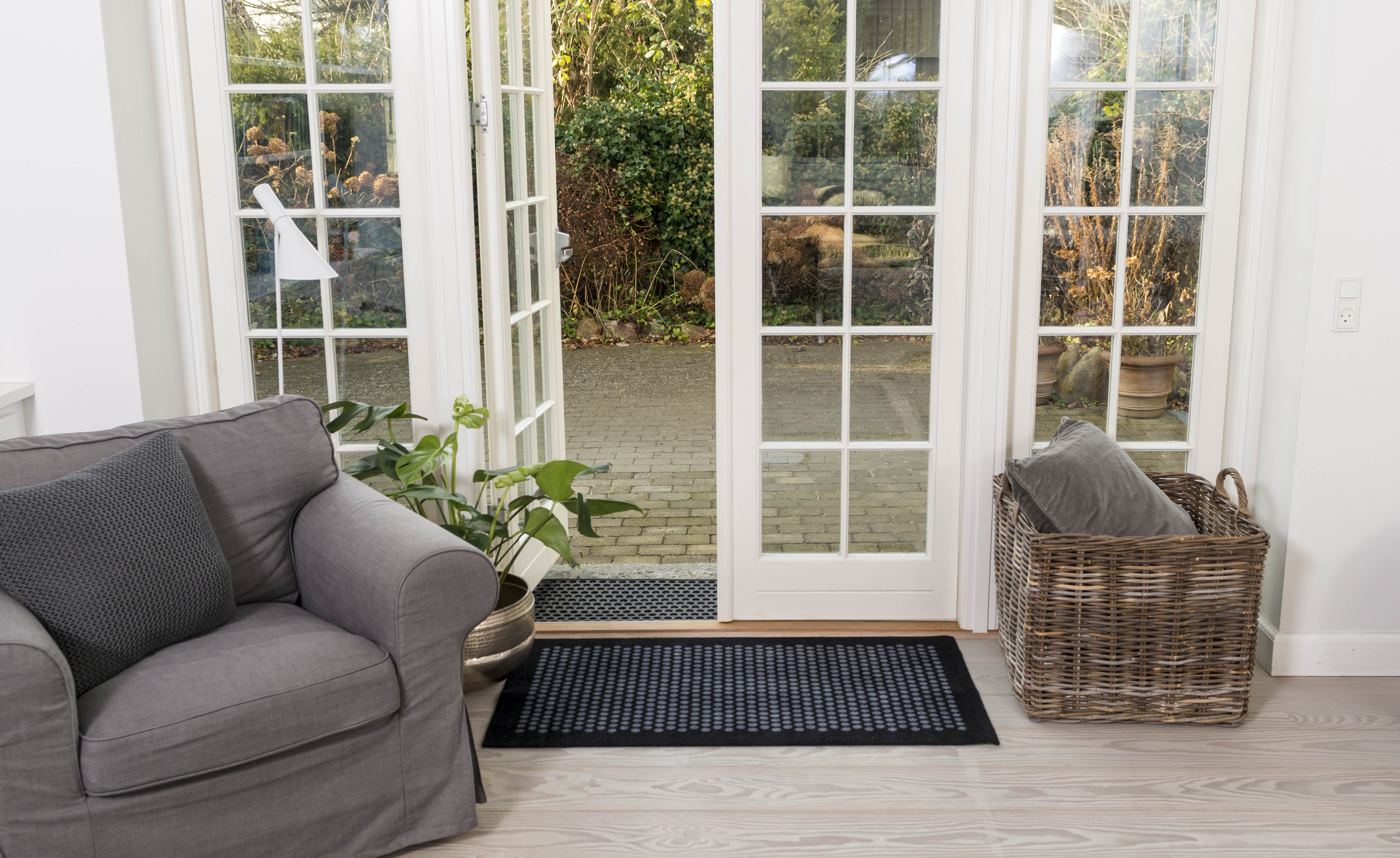 Køb Tica Copenhagen Dot Smudsmåtte 60x90 cm, Sort